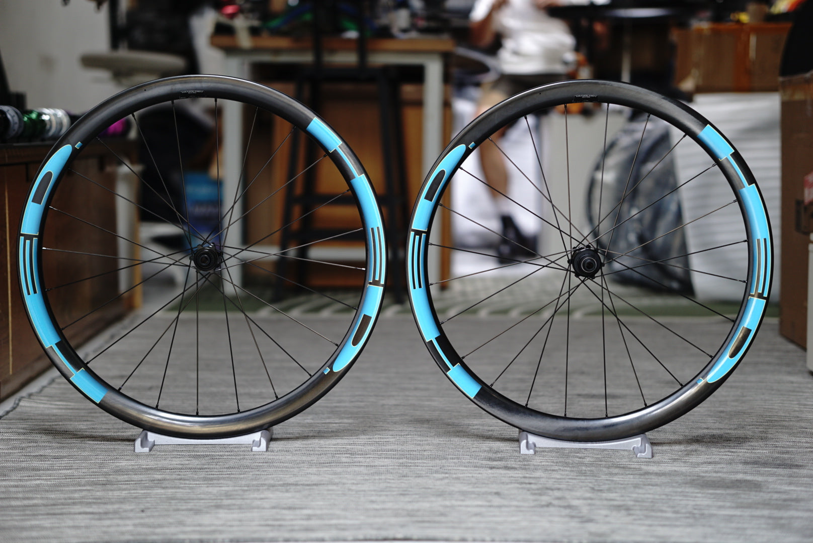 HED VANQUISH RC4 PRO // CARBON-TI X HUB – BuiltWheels