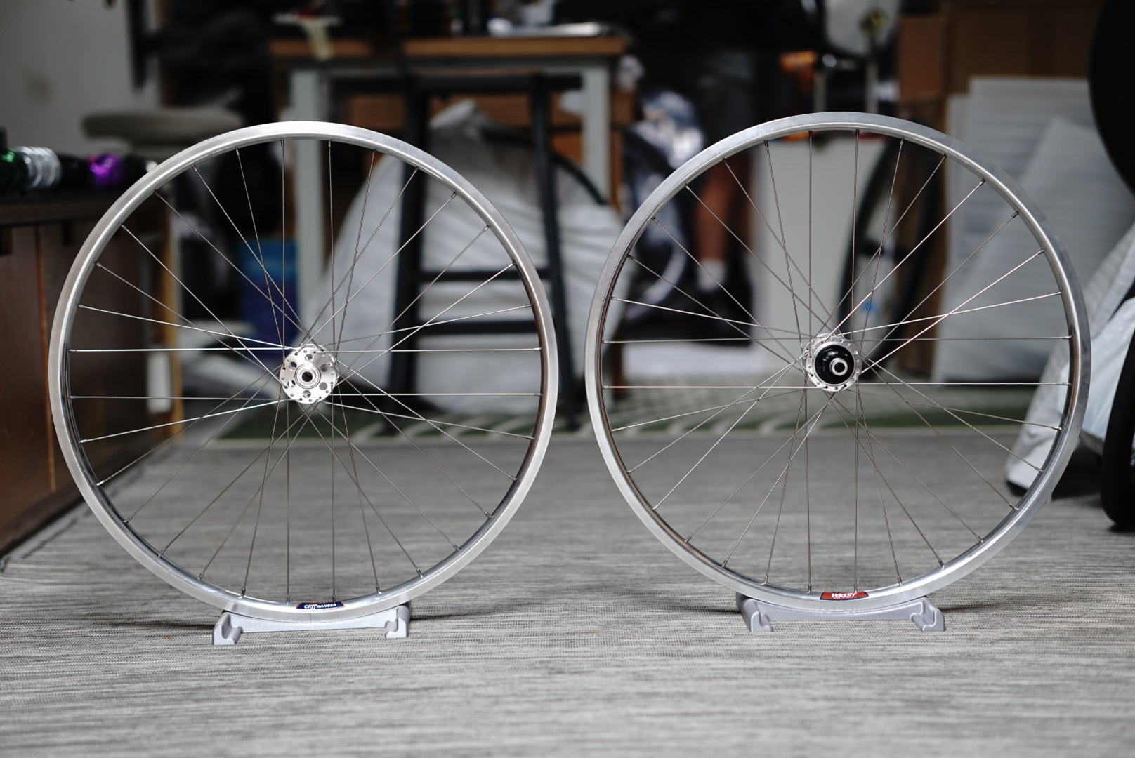 Velocity Cliffhanger // Velo Orange Grand Cru Disc – BuiltWheels