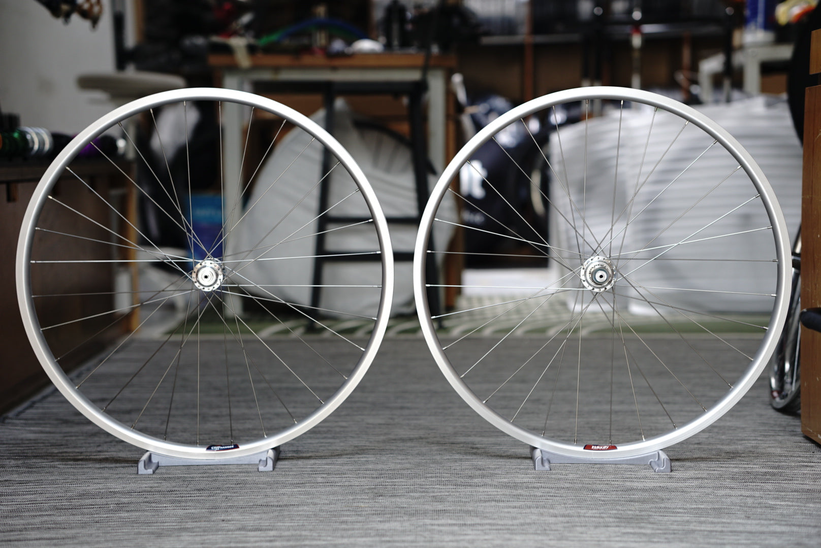 Velocity Cliffhanger // White Industries CLD – BuiltWheels
